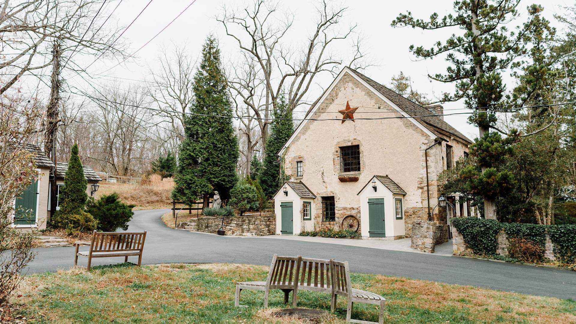 The Inn | HollyHedge Estate